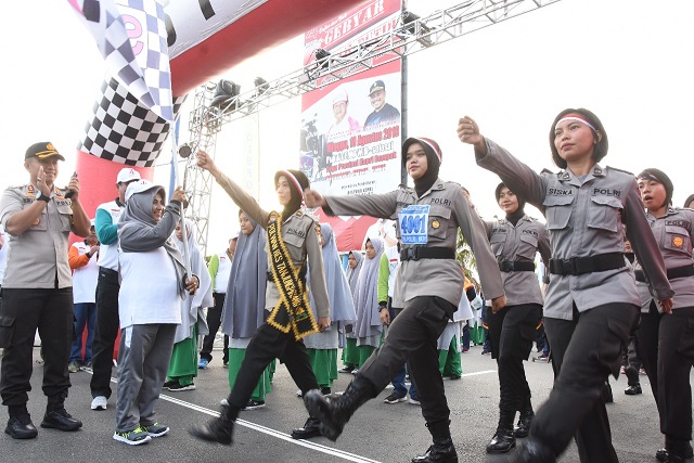 Semarak HUT RI Ke-79, Pemko Tanjungpinang Gelar Gerak Jalan Proklamasi